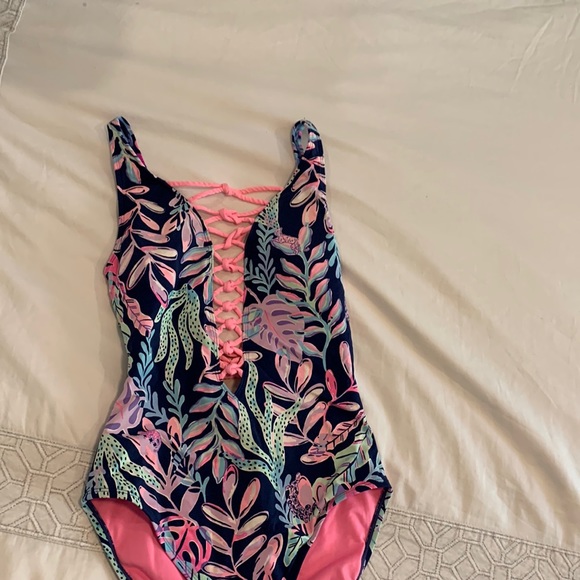Swim | Lilly Pulitzer One Piece Swim Size 6 Pattern Youve Been Spotted ...
